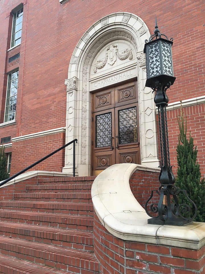 CHC Dean’s April '23 Message | UO Clark Honors College